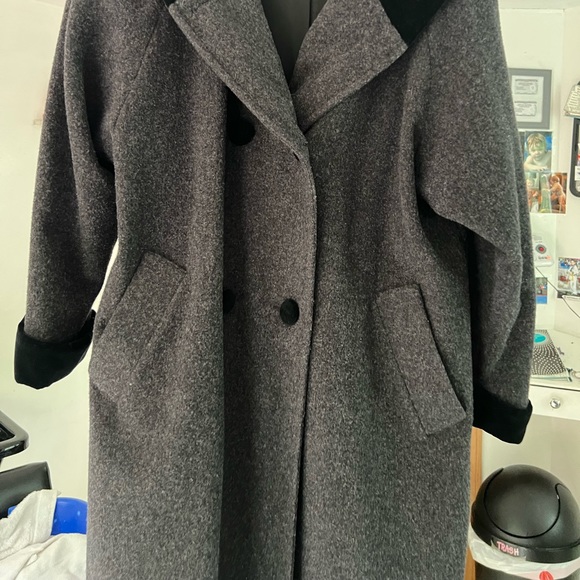Jackets & Coats | 10 Wool Coat W Soft Black Velvet Inside Hood And ...